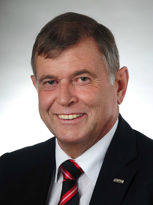 Manfred Engel hört auf: Küchenplaner-Magazin