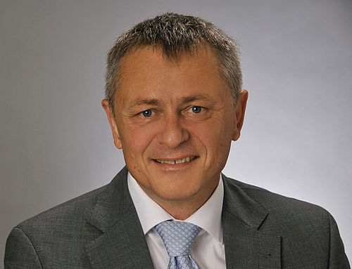 Robert Stecher reist für GfMTrend: Küchenplaner-Magazin